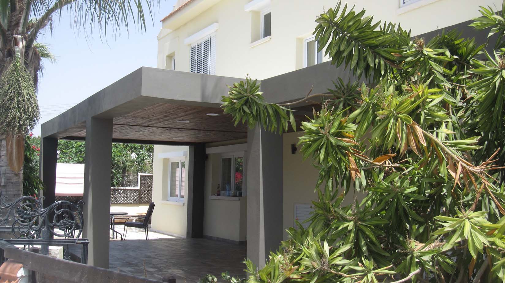 Eufence-Portfolio / Bespoke-Pergola